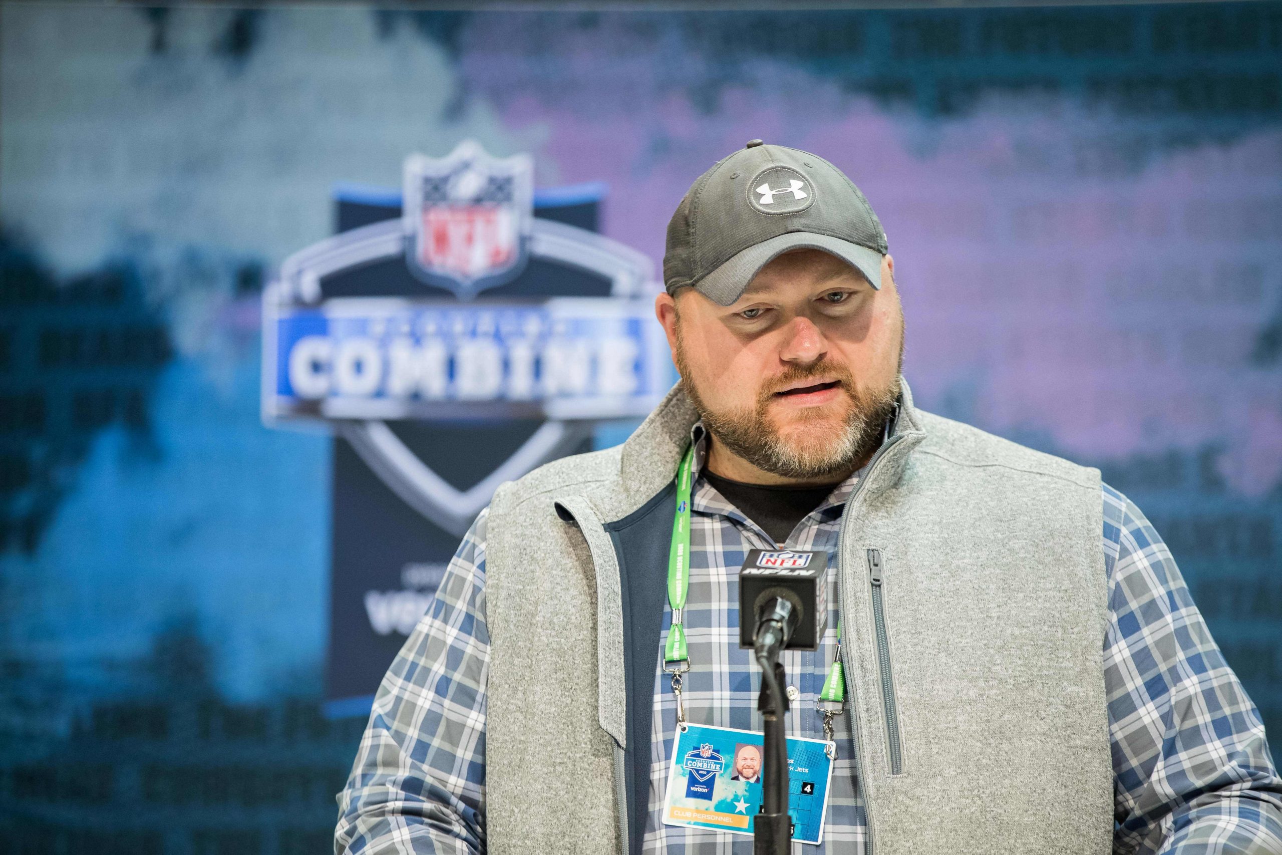 Jets GM Joe Douglas explains what his draft day trade process looks ...