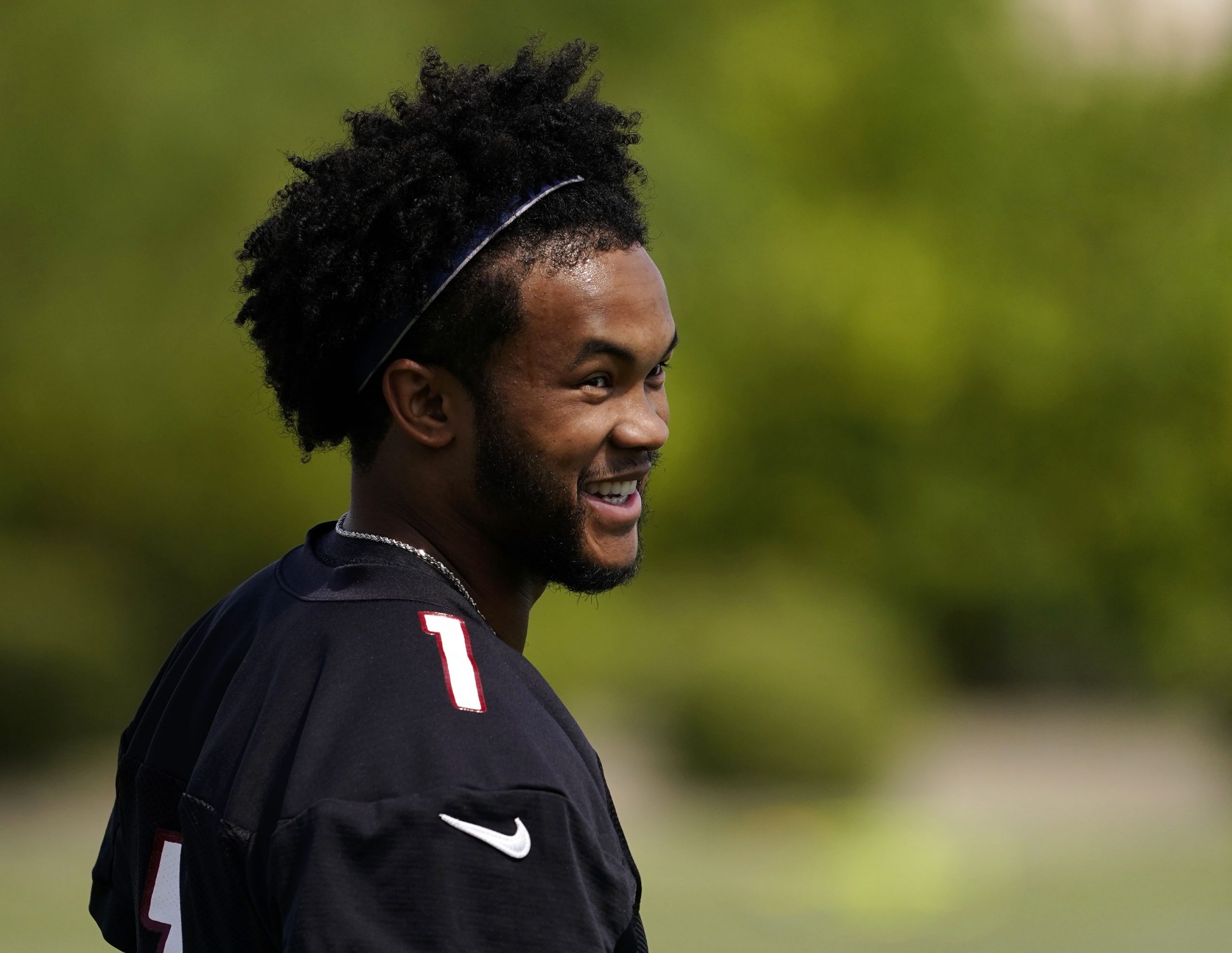 Kyler Murray aims to throw more, run less, this season - Swipe Sports